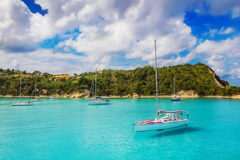 Insulele greceşti Paxos şi Antipaxos – călătorie într-o lume ...