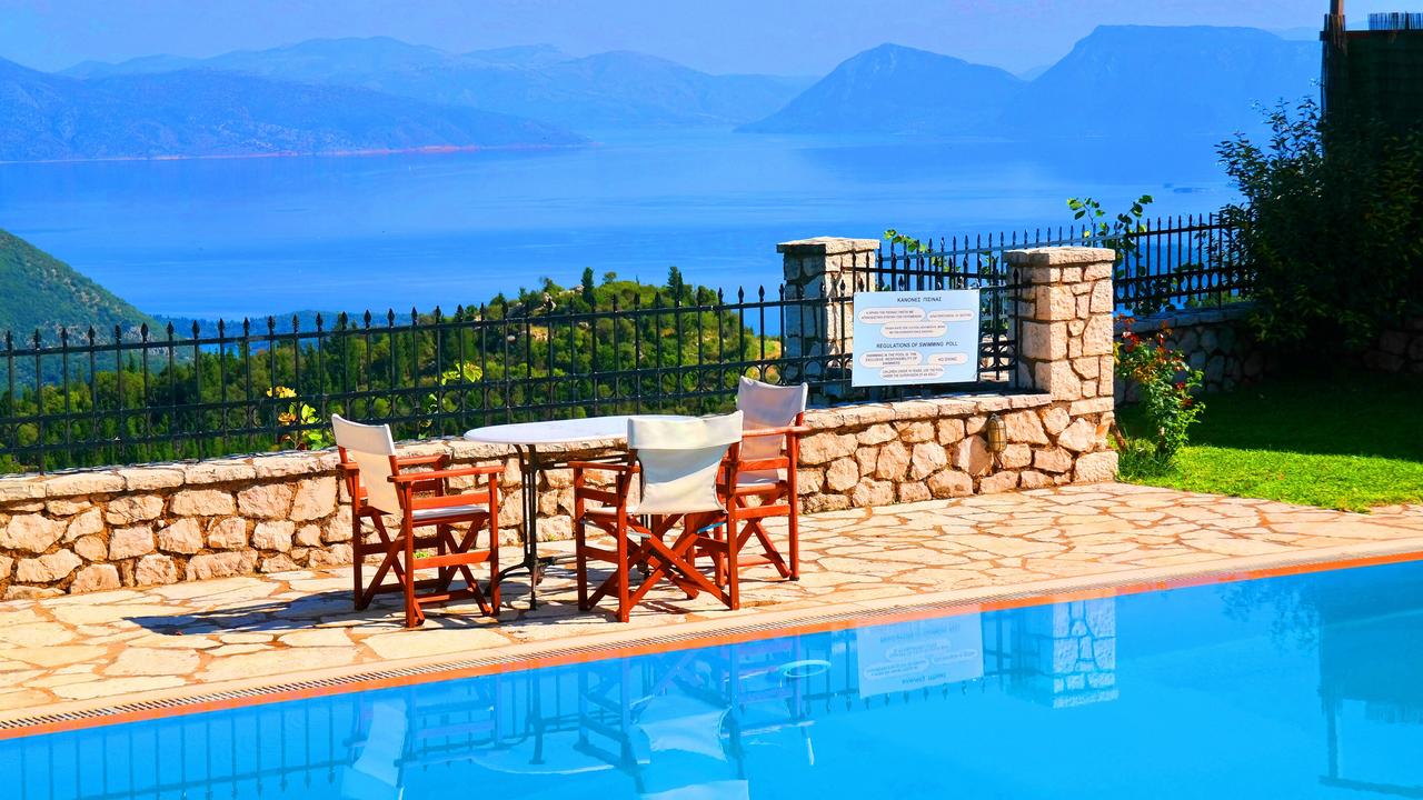 3 case de vacanta recomandate in Lefkada - Grecia de Weekend
